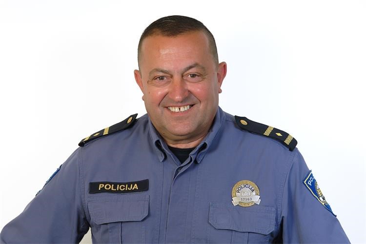 Policijska uprava splitsko-dalmatinska - Kontakt policajci II PP Split