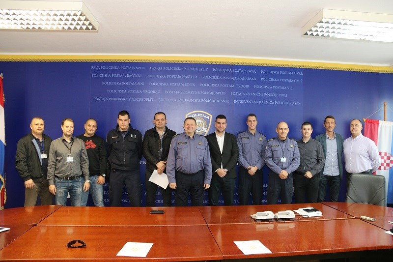 Policijska uprava splitsko-dalmatinska - Policijski službenici ...